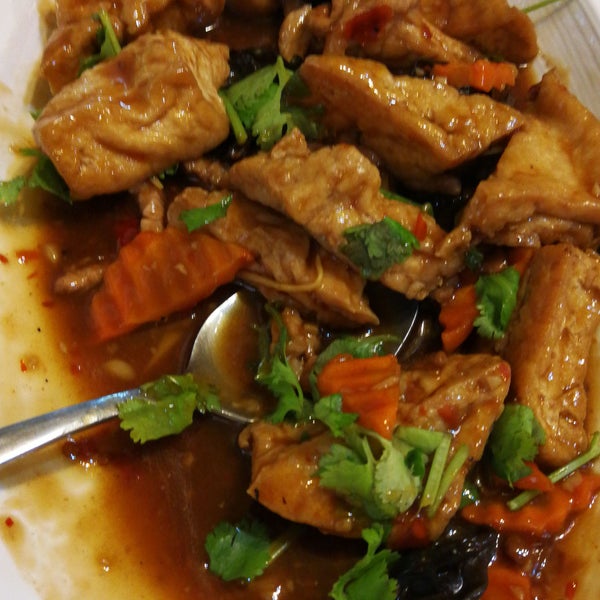 Gugus - Rest. Chino - Chinese Restaurant