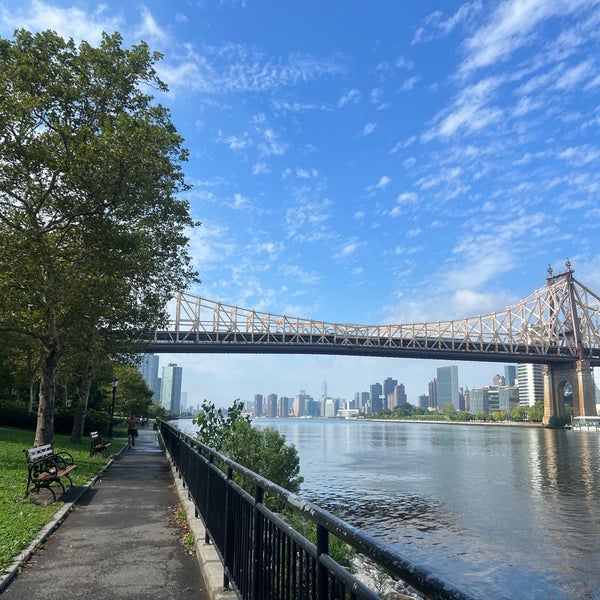Queensbridge Park - Park in Long Island City