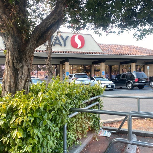 Safeway - Grocery Store in San Leandro
