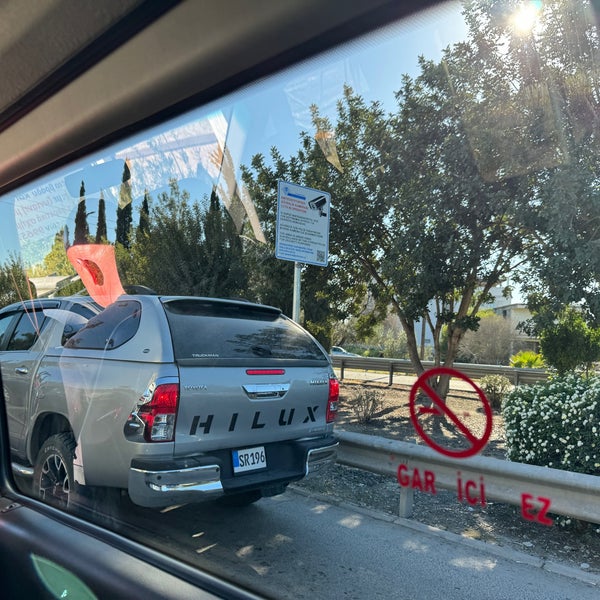 Metehan Sınır Kapısı / Ag. Dometios Crossing Gate - Lefkoşa'da Sınır Geçişi