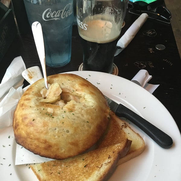 Dublin's Pass Downtown - Pub in Downtown Springfield