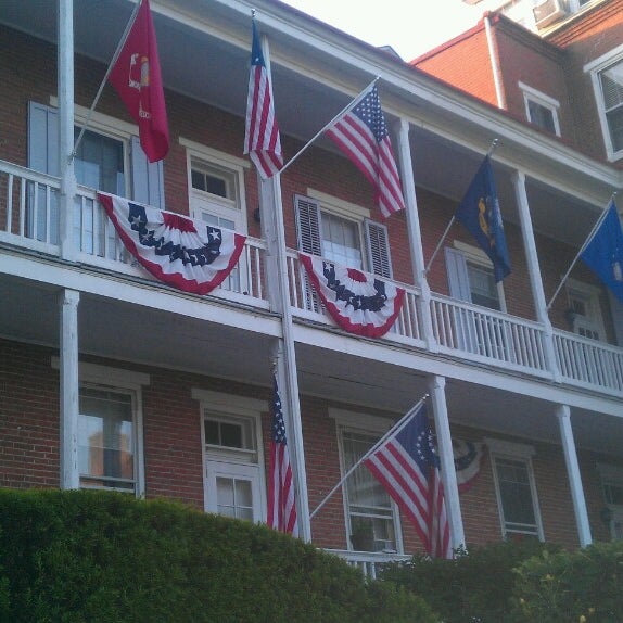 Historic New Castle - New Castle Historic District - 11 tips from 777 ...