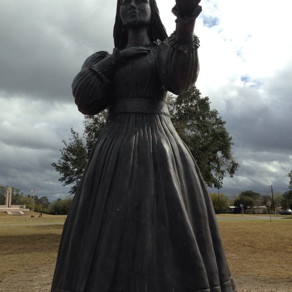 Angel of Goliad: Francita Alavez Statue - Outdoor Sculpture in Goliad