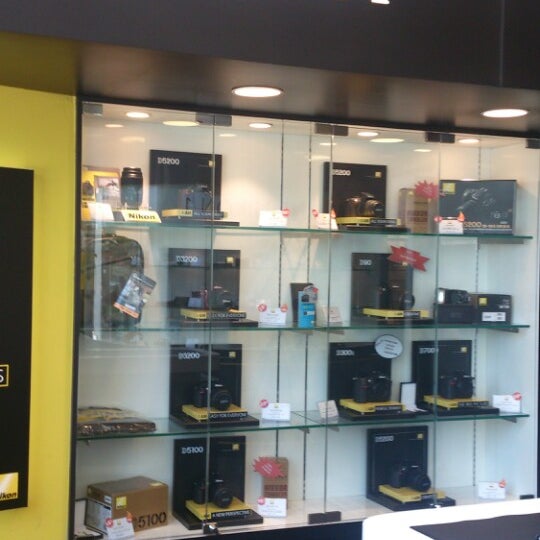NIKON - Phnom Penh - Camera Store
