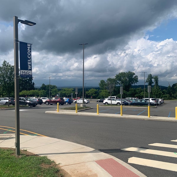 Middlesex Community College - Community College