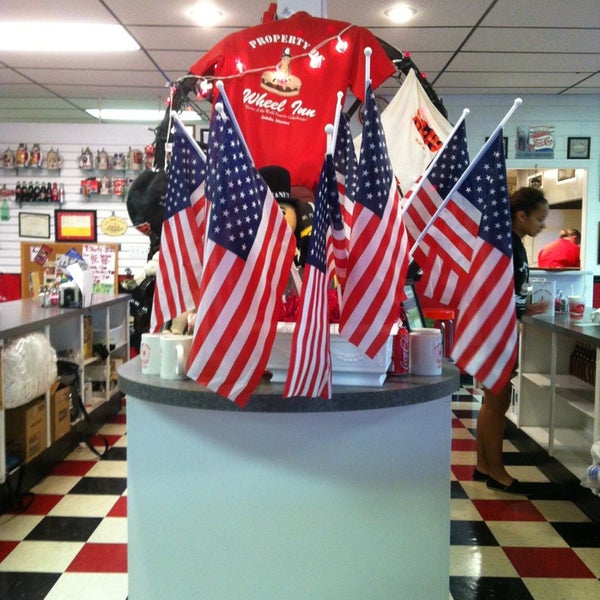 Wheel Inn-Drive In (Now Closed) - Sedalia, MO