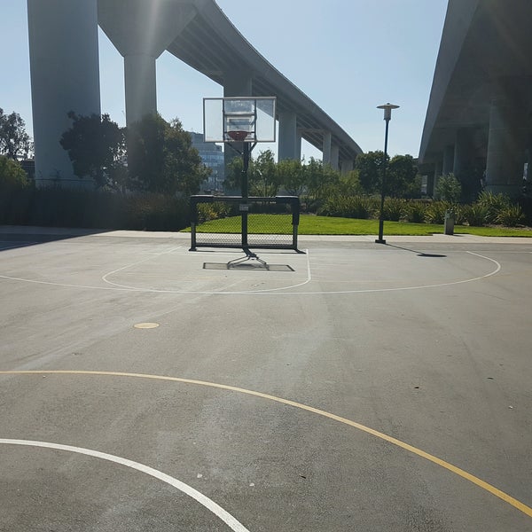 Photos at Berry Basketball Courts - Mission Bay - 7 tips from 386 visitors
