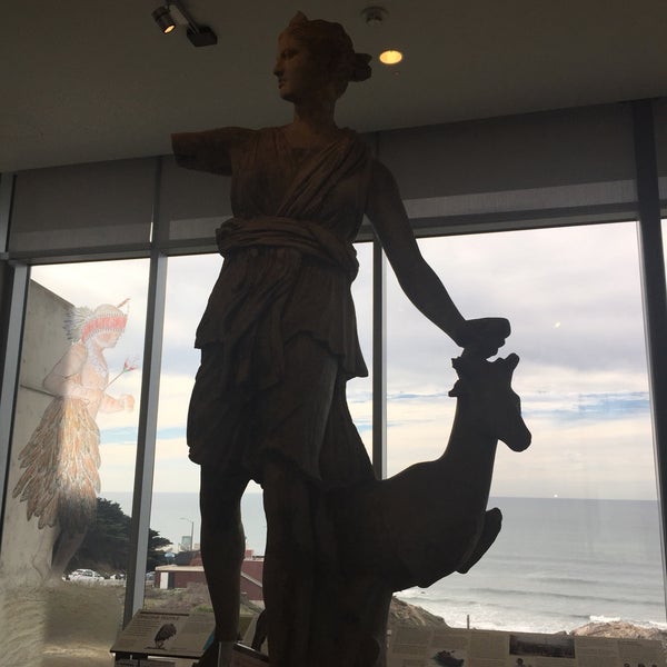 Diana statue - Outdoor Sculpture