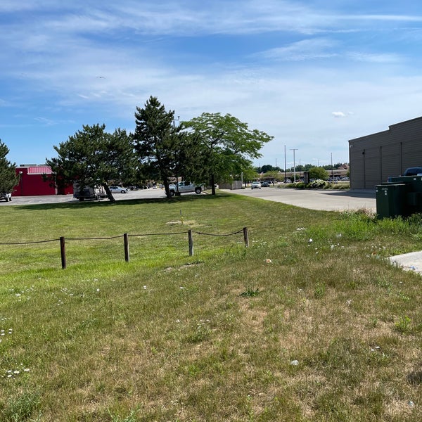 Birch Run Premium Outlets - Outlet Mall