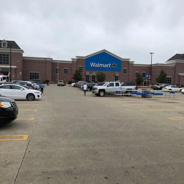 Walmart Supercenter - Big Box Store