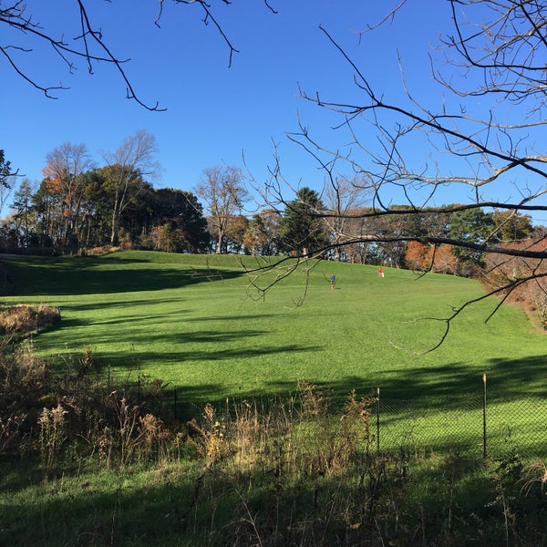 Fresh Pond Golf Course - Golf Course in Cambridge