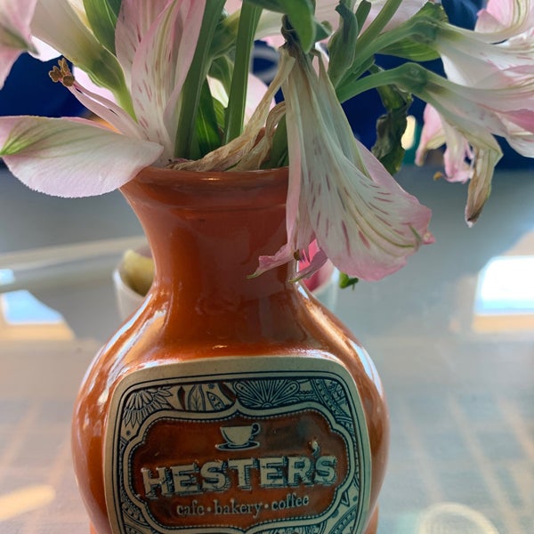 Hester's Cafe & Coffee Bar - Café in Corpus Christi