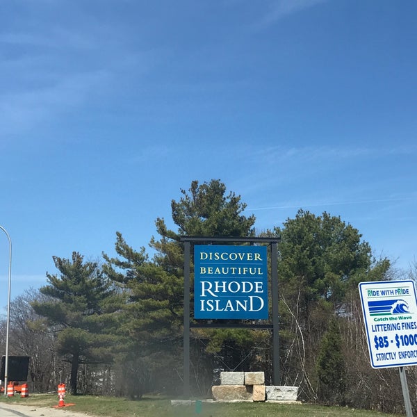 Massachusetts/Rhode Island Border - Seekonk, MA