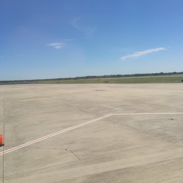 Photos at Lafayette Regional Airport (LFT) - Airport in Lafayette