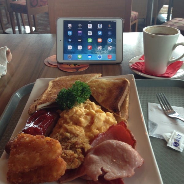 Ballina RSL - 238-240 River St