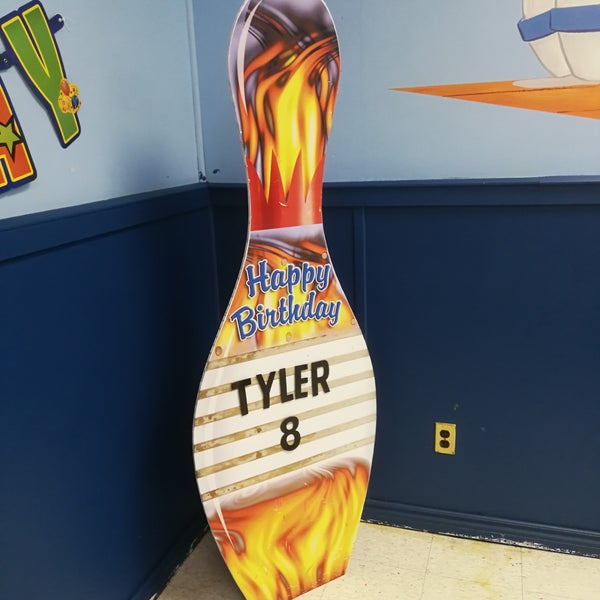 Bowlerama (Now Closed) - Bowling Alley in Toronto