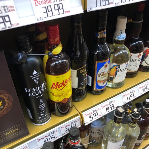 Dzērienu veikals "Devona" - Pasta Iela 4