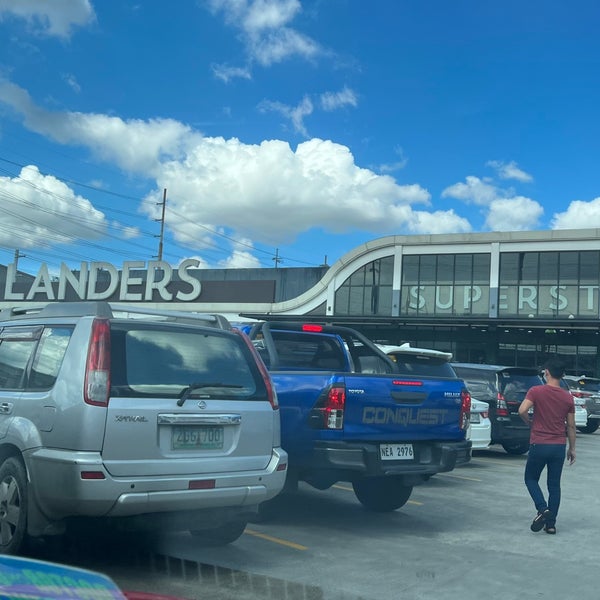 Landers - Supermarket in Apolonio Samson