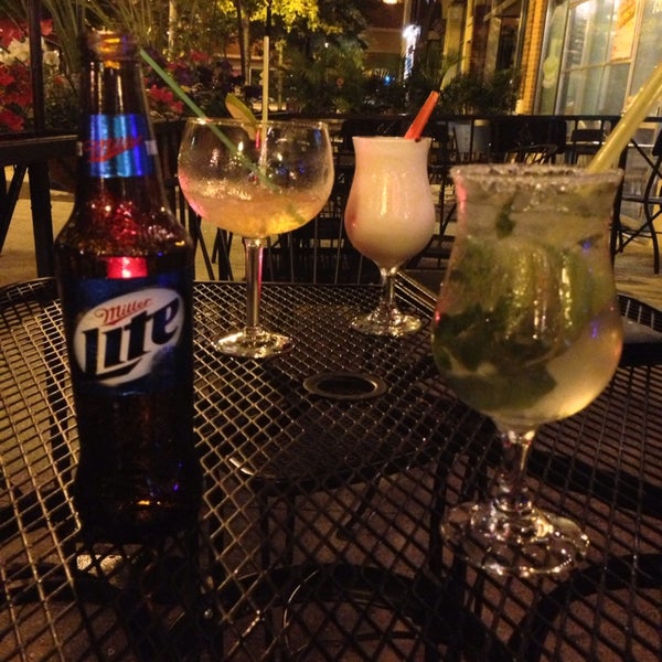 Lalo's Restaurant - Mexican Restaurant in Chicago