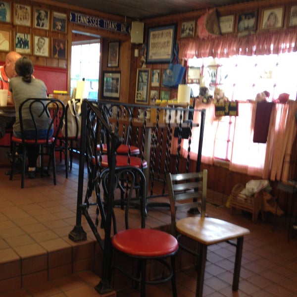 Centerpoint Barbeque - Hendersonville, TN