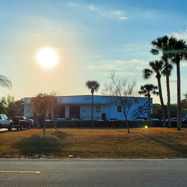 Walking Tree Brewery - Brewery