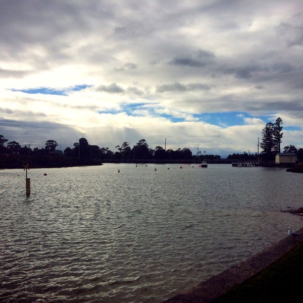 Tooradin Foreshore - Foreshore Rd