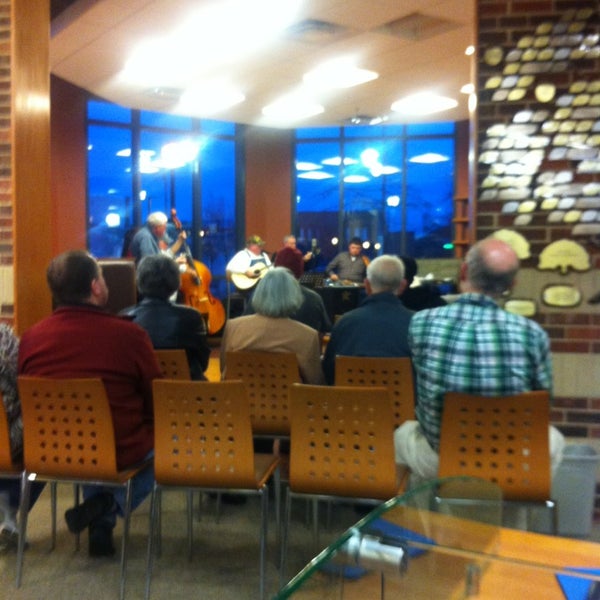 Maude Langhorne Nelson Library - Library