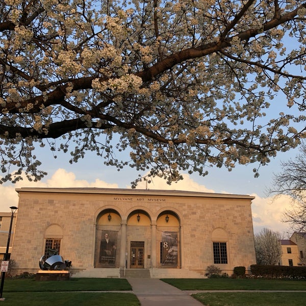 Mulvane Art Museum - Art Museum in Topeka