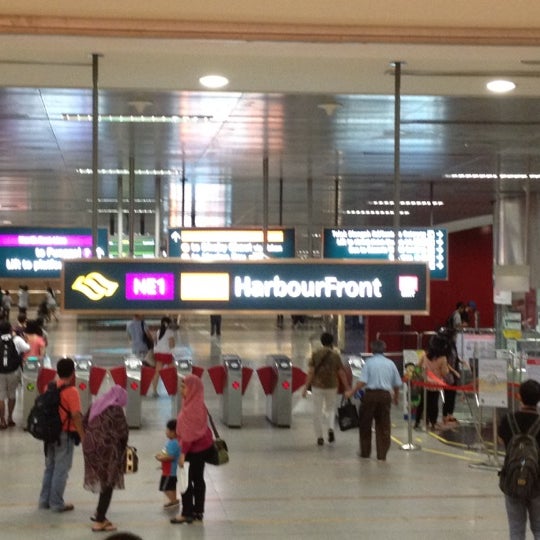 Photos at HarbourFront MRT Interchange (NE1/CC29) - Metro Station in ...