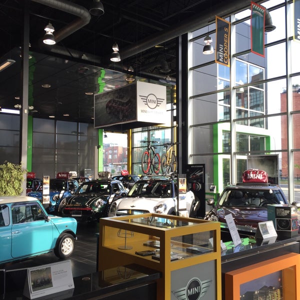 MINI Downtown - Riverdale - Toronto, ON