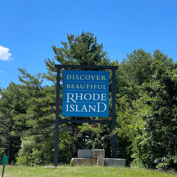 Massachusetts/Rhode Island Border - Seekonk, MA
