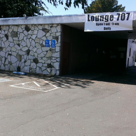 Lounge 707 - 11 visitors