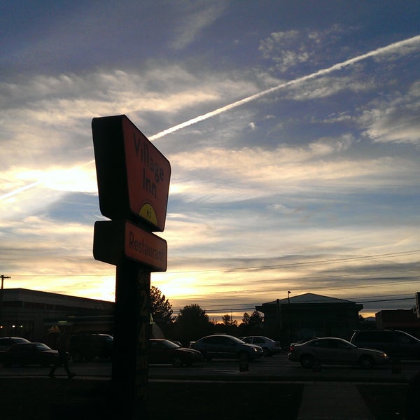 Village Inn - Diner in Provo