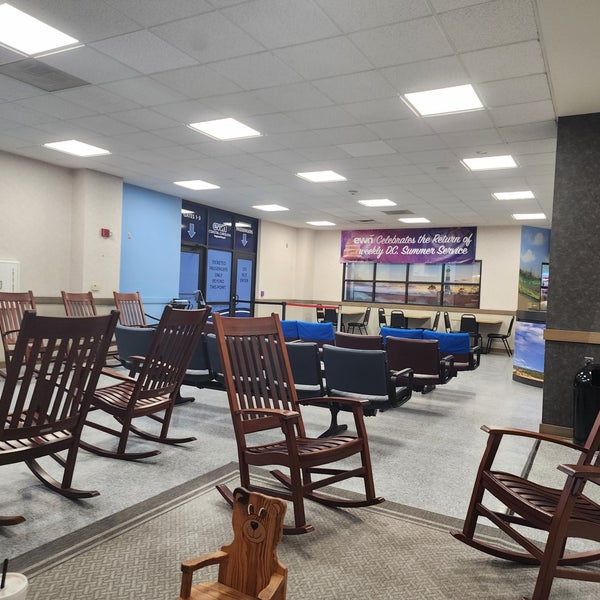 Coastal Carolina Regional Airport (EWN) - New Bern, NC