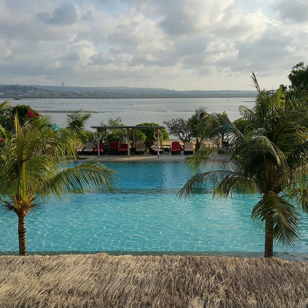 The Peninsula Bay Resort - Resort