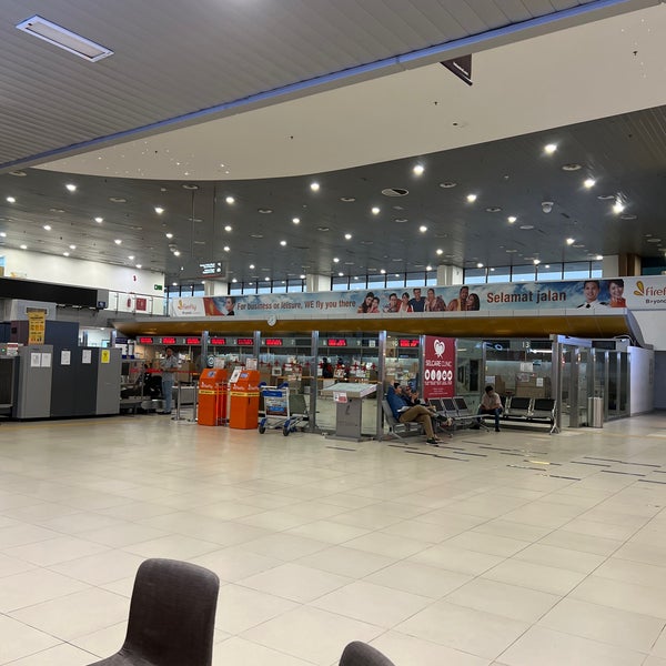 Photos at Sultan Abdul Aziz Shah Airport / Subang Skypark - Airport ...