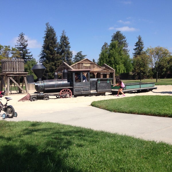 Photos at Henry Schmidt Park - 5 tips from 387 visitors