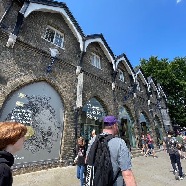 Tower of London Shop - St. Katharine's and Wapping - London, Greater London