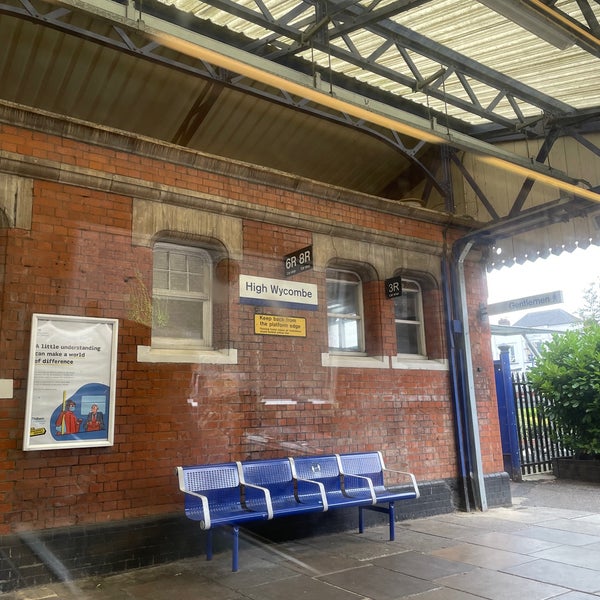 High Wycombe Railway Station (HWY) - Amersham Hill