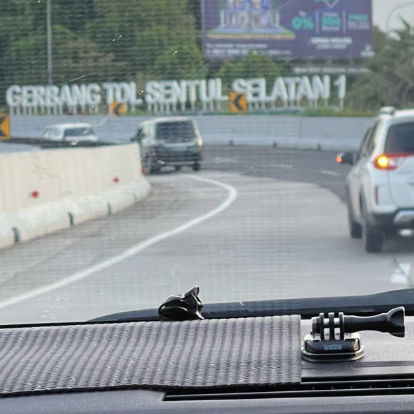 Gerbang Tol Sentul Selatan 1 - 8 tips from 2249 visitors