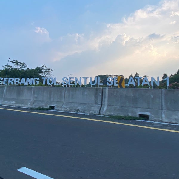 Gerbang Tol Sentul Selatan 1 - 8 tips from 2249 visitors