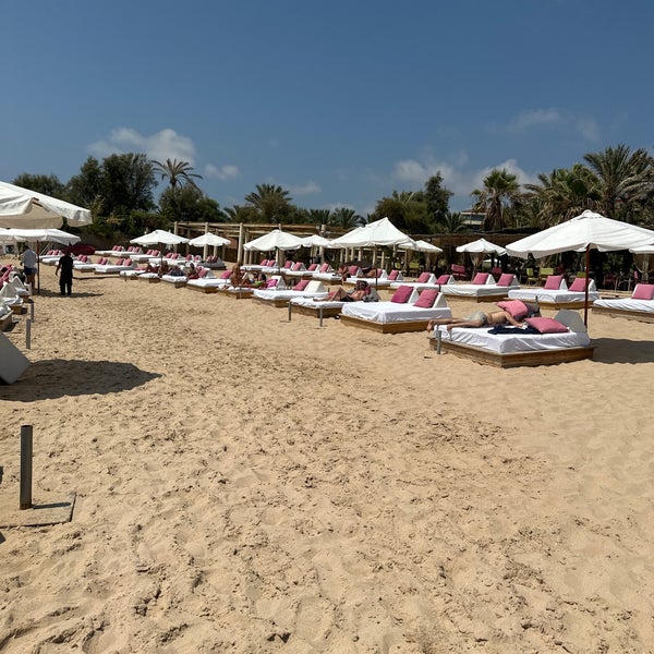 Edde Sands - 37 tips from 1950 visitors