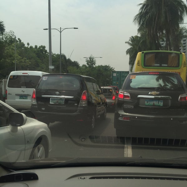 Intersection Roxas Boulevard - Sen. Gil J. Puyat Avenue - Barangay 76 ...