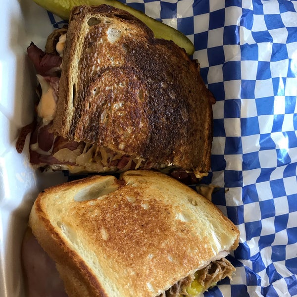 The Grilled Cheese Effect - 31 Mechanic St.