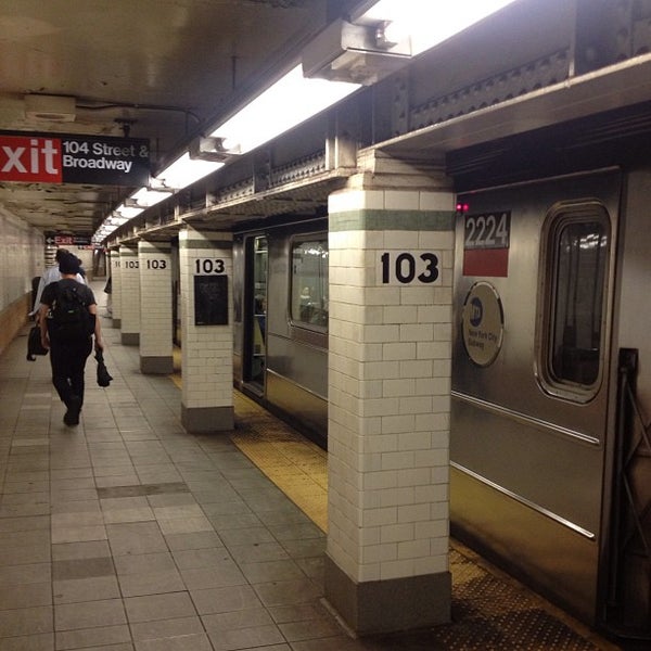MTA MaBSTOA Bus M60 / M104 / M116 at 106th Street / Broadway - Upper ...