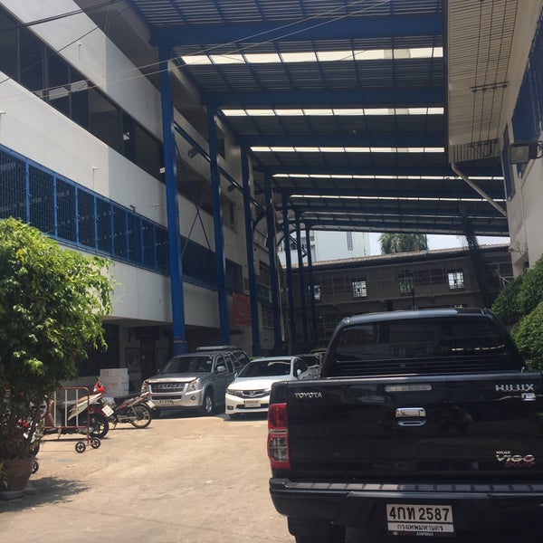 คริสตจักรสาธร (Sathorn Church) - Church in Bangrak