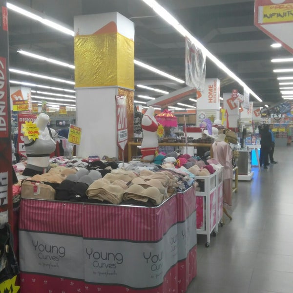 hypermart - Metro Trade Center