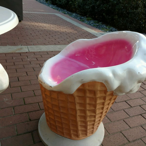 Cafe Strada - 3 tips from 125 visitors