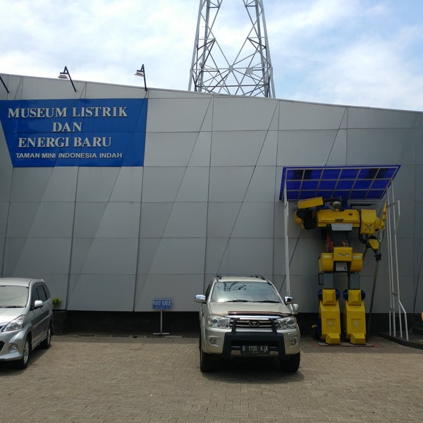 Museum Listrik dan Energi Baru - Science Museum in Jakarta Timur
