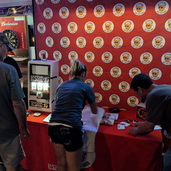 HotShots Sports Bar and Grill South County - 16 tips from 797 visitors